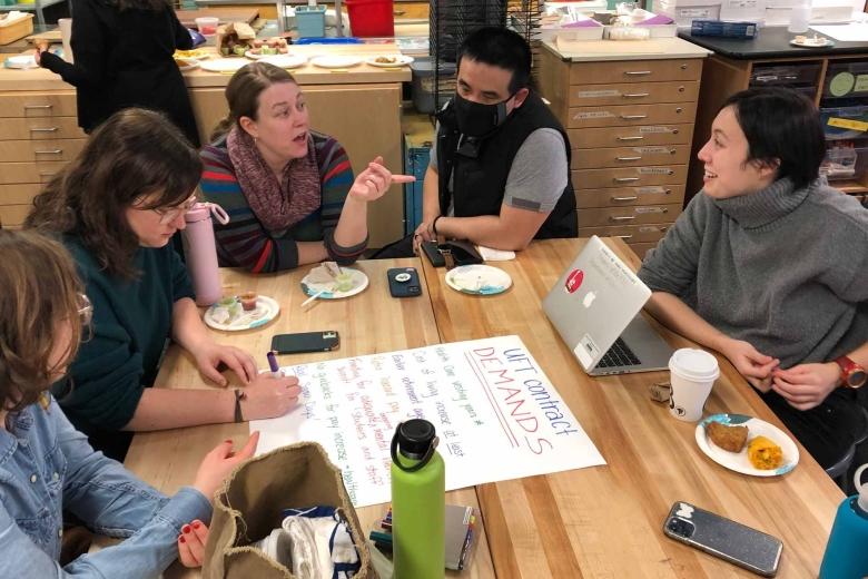 ‘Teach-ins’ prepare educators for contract fight