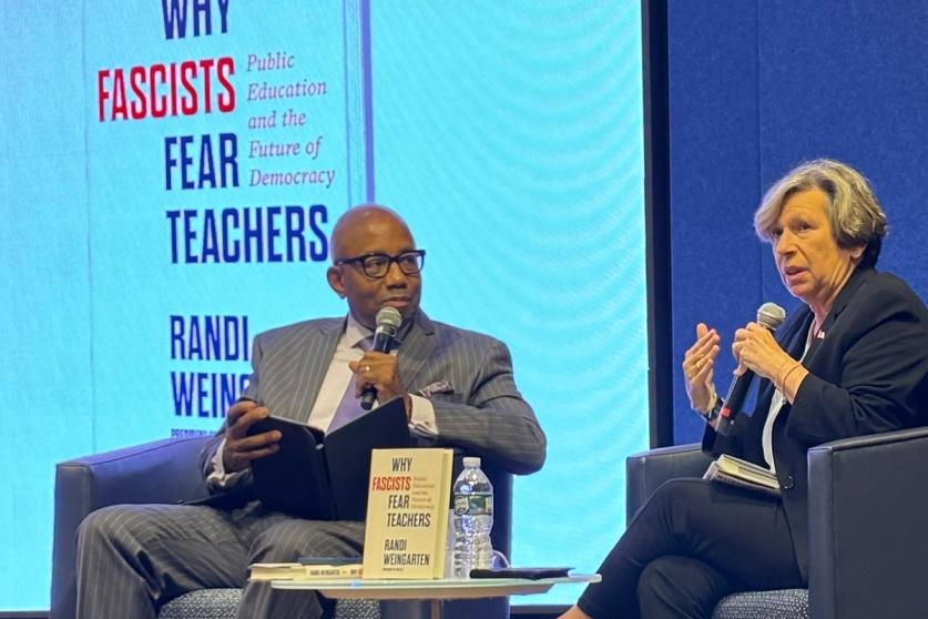 Weingarten book signing