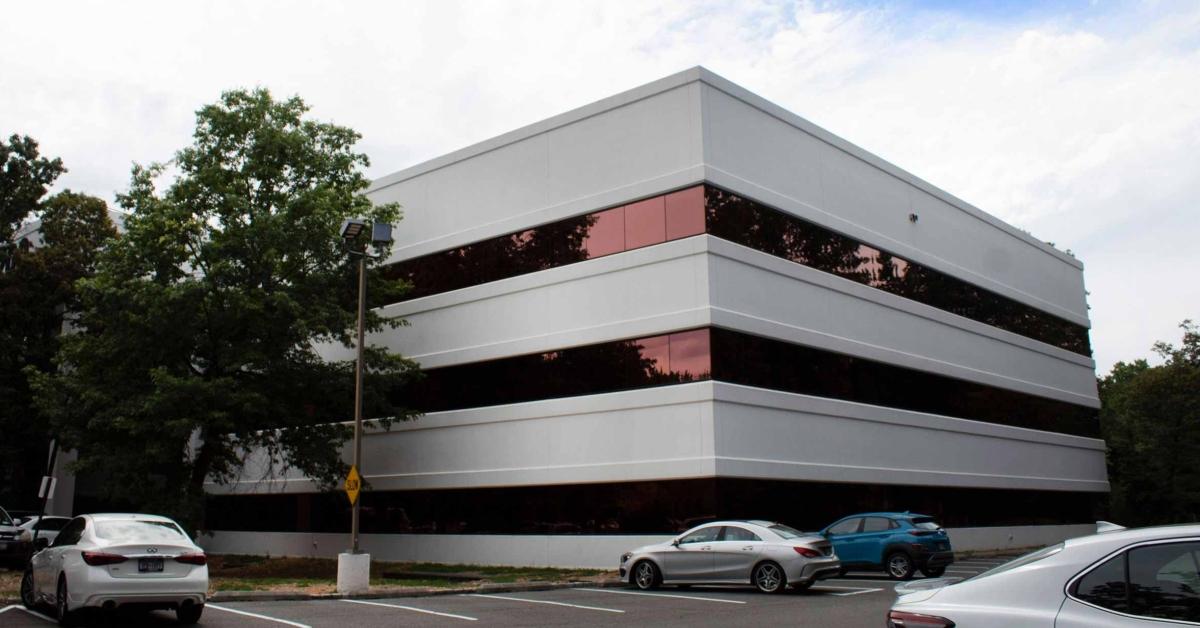 S.I. debuts bigger borough office